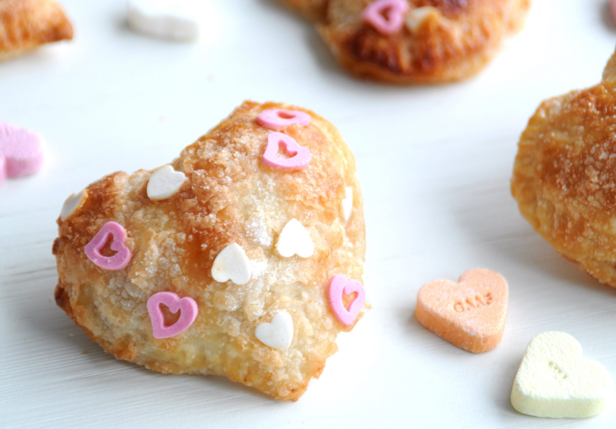 Valentijn recept: mini-appelflappen in hartvorm