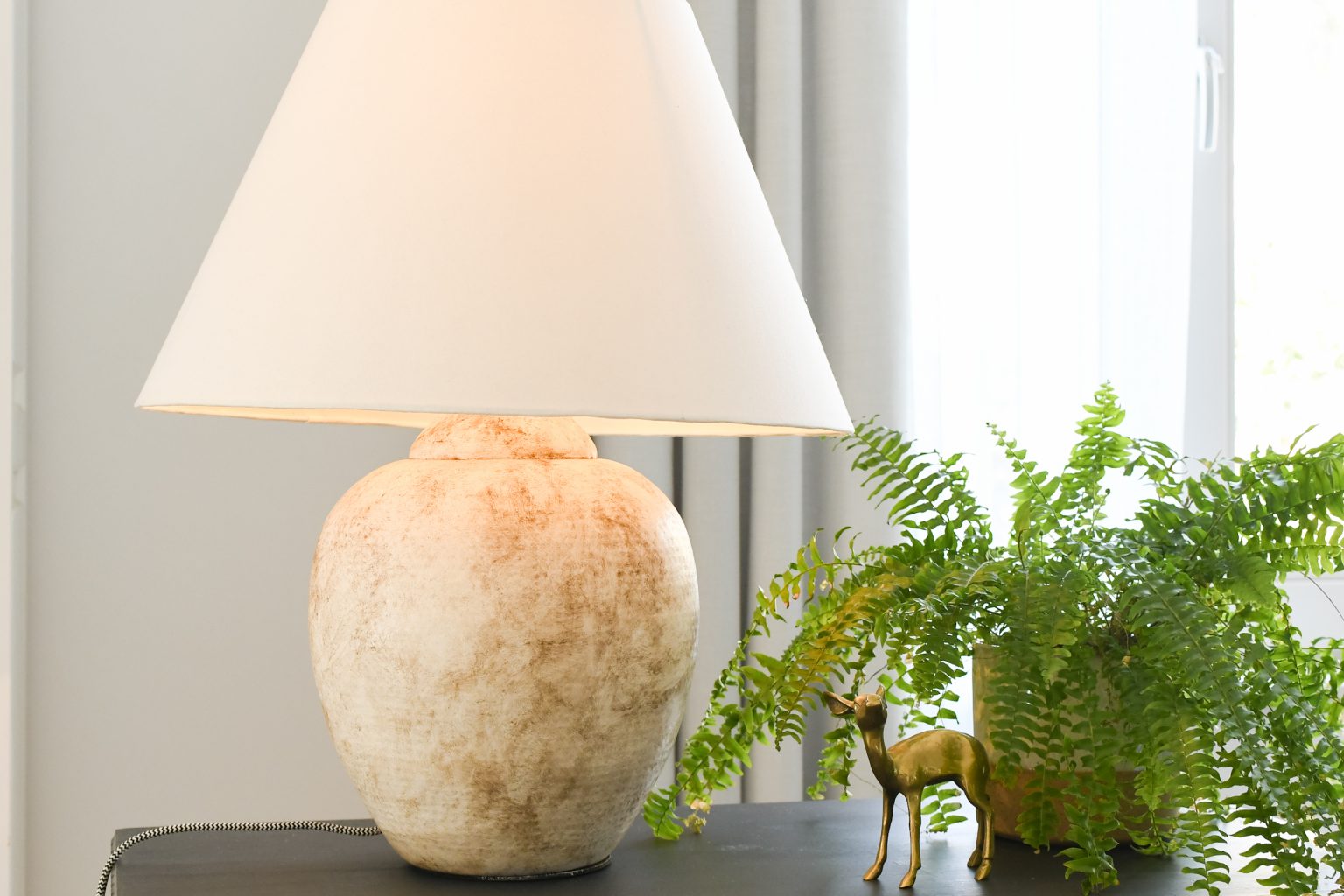 DIY | Lamp make-over met 'dirt painting' techniek - So Celebrate!