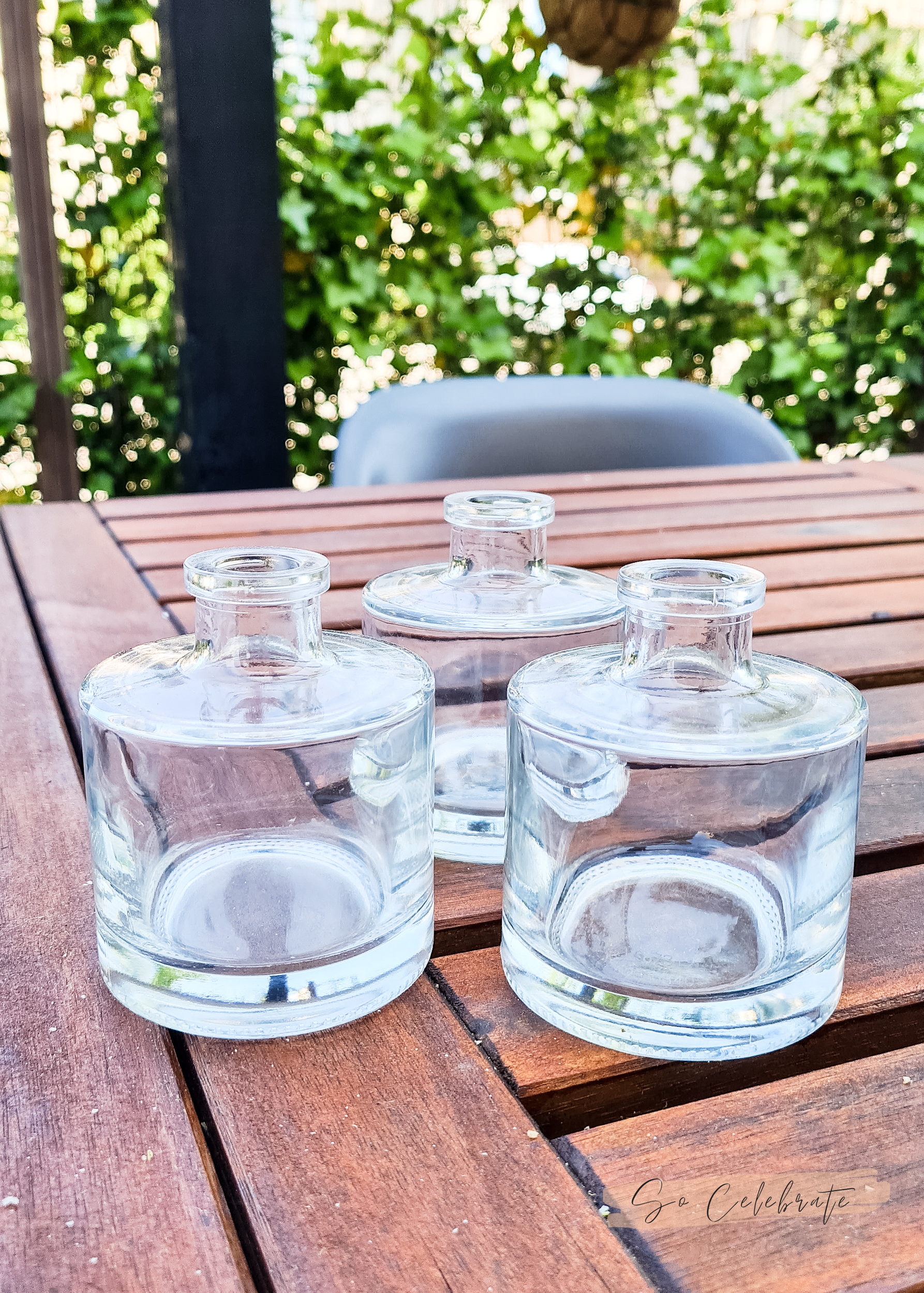 DIY | Zomer decoratie zelf maken: 'beachy' vaasjes - So Celebrate!