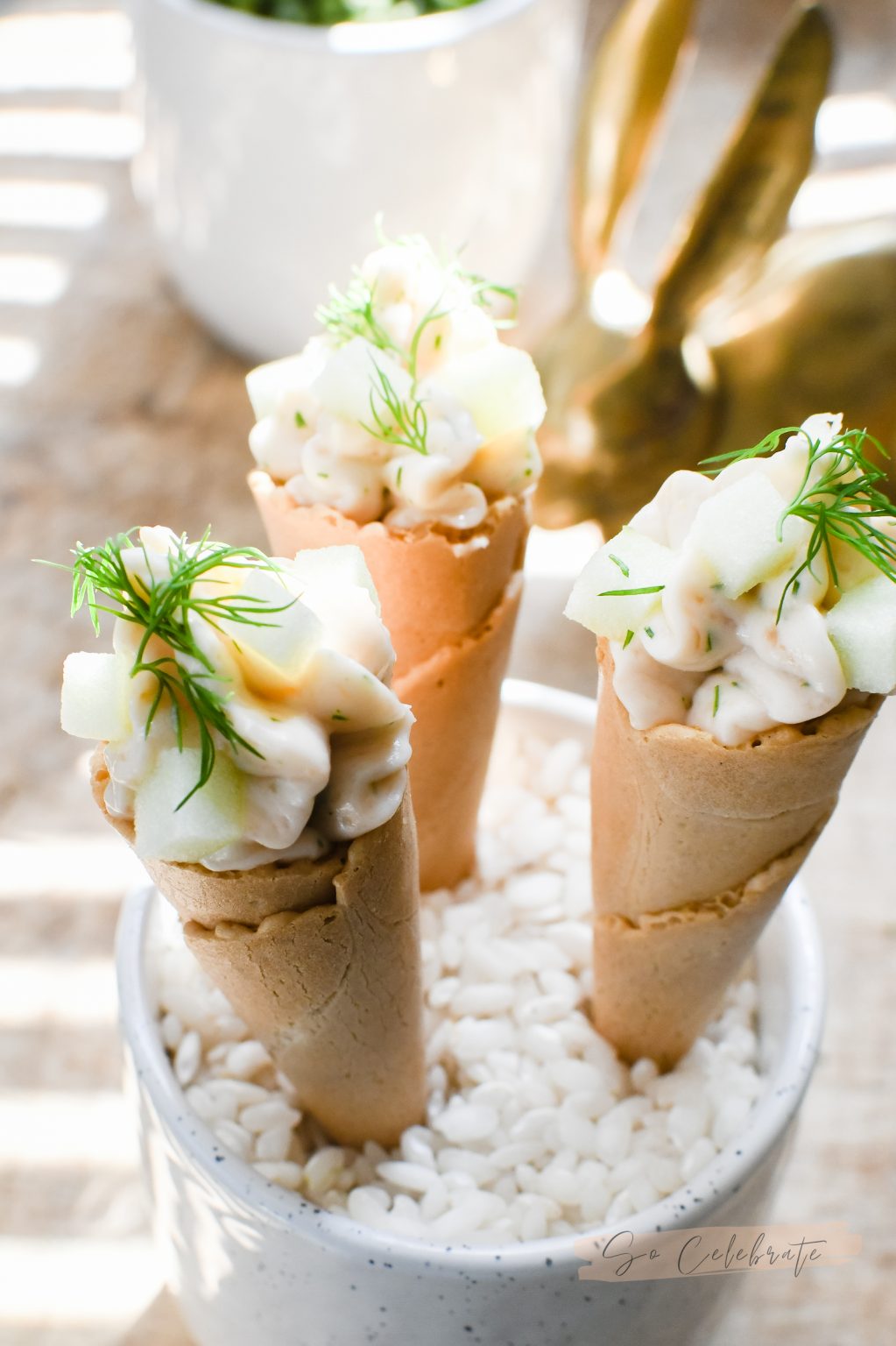 Amuse voor Pasen: hoorntjes met zalmmousse - So Celebrate! - vier de ...