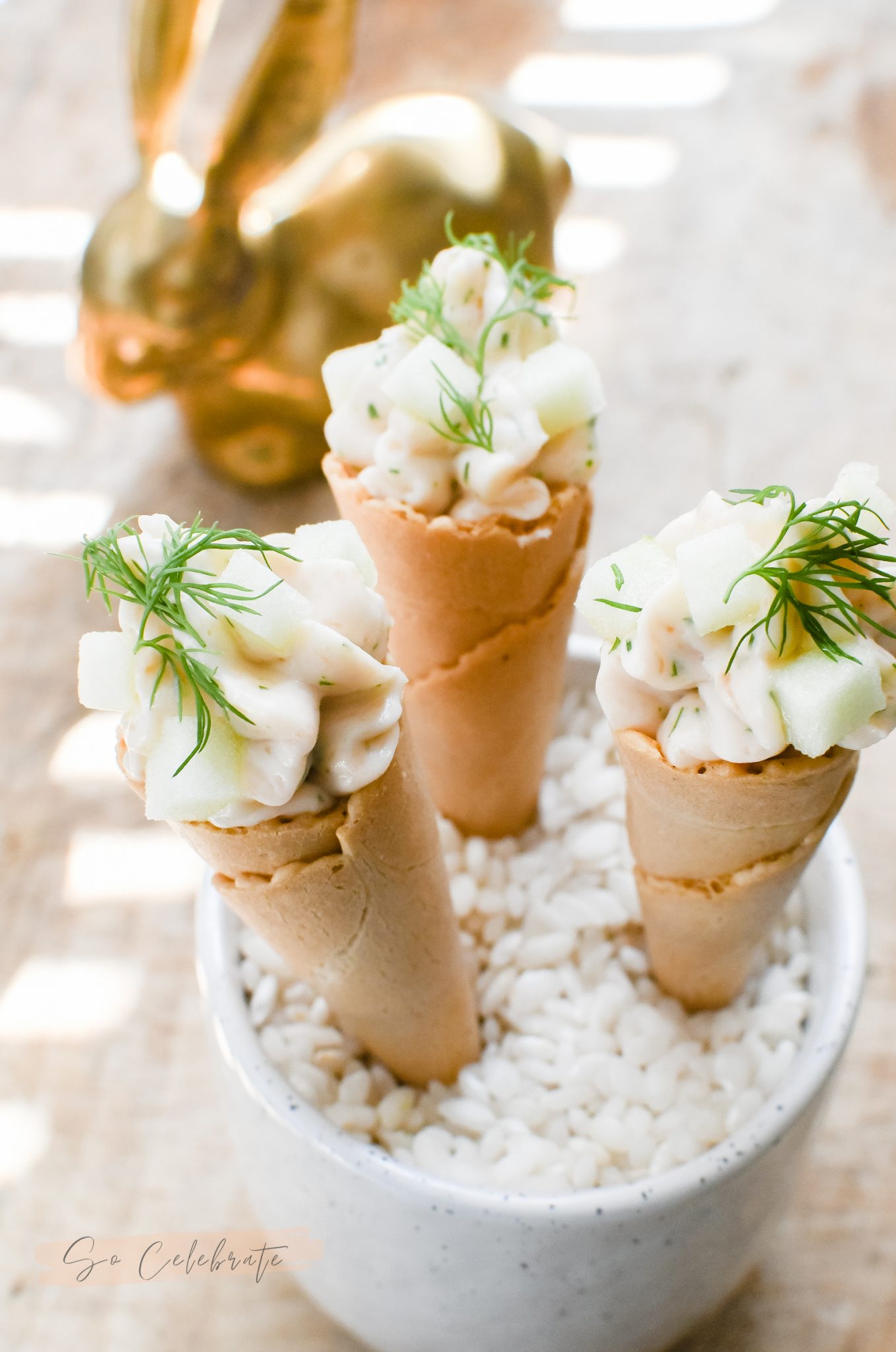 Amuse voor Pasen: hoorntjes met zalmmousse - So Celebrate! - vier de ...